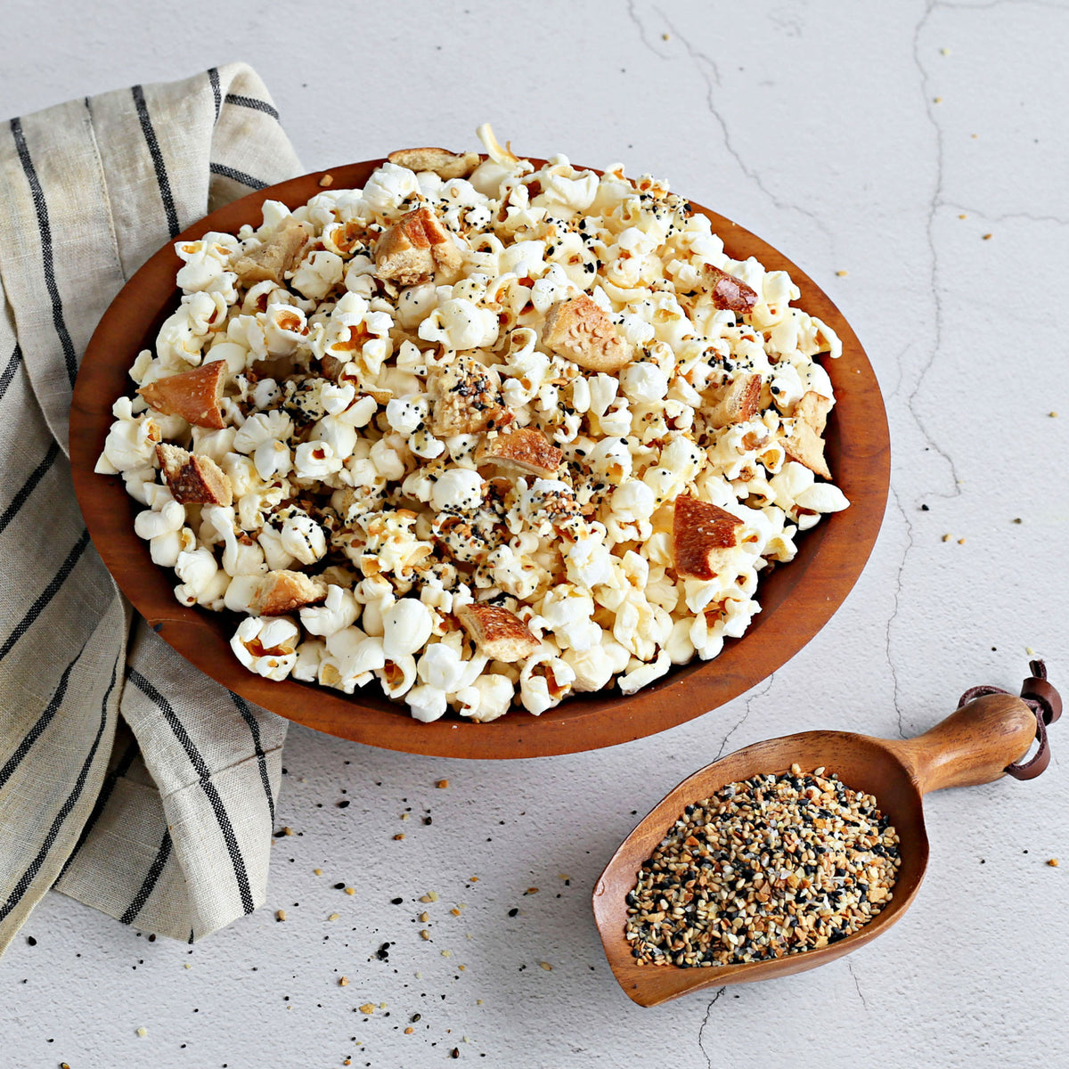 Everything Bagel Popcorn Recipe — Dell Cove Spices & More Co.